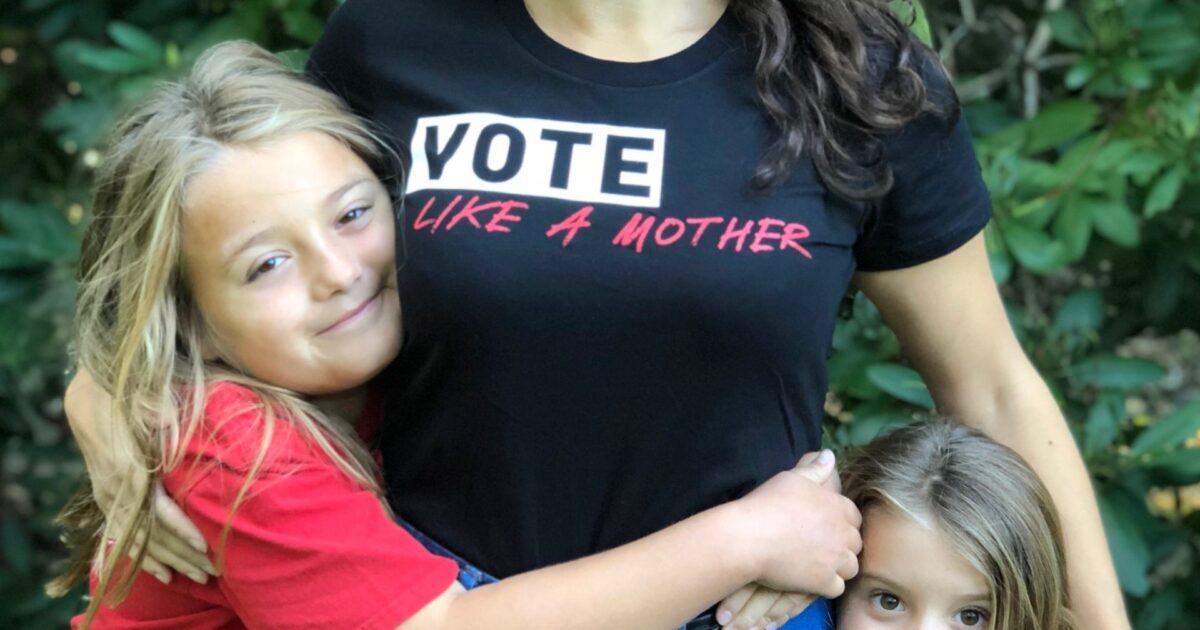 Sara Berliner Wants Everyone To Vote Like A Mother - Celebrity Parents ...