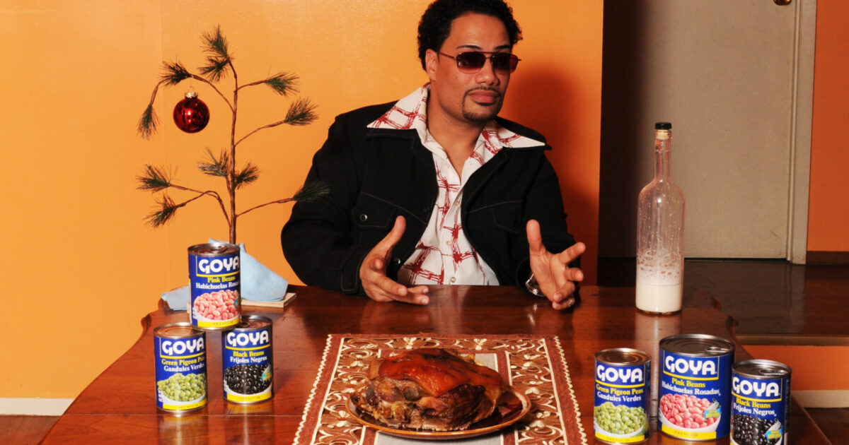 Edwin Gonzalez Is Showing What The Holidays Are *Really* Like In His ...