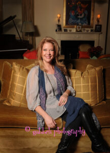 Medium and Author Tina Naughton Powers Is Reporting From The Other Side - Celebrity Parents Magazine