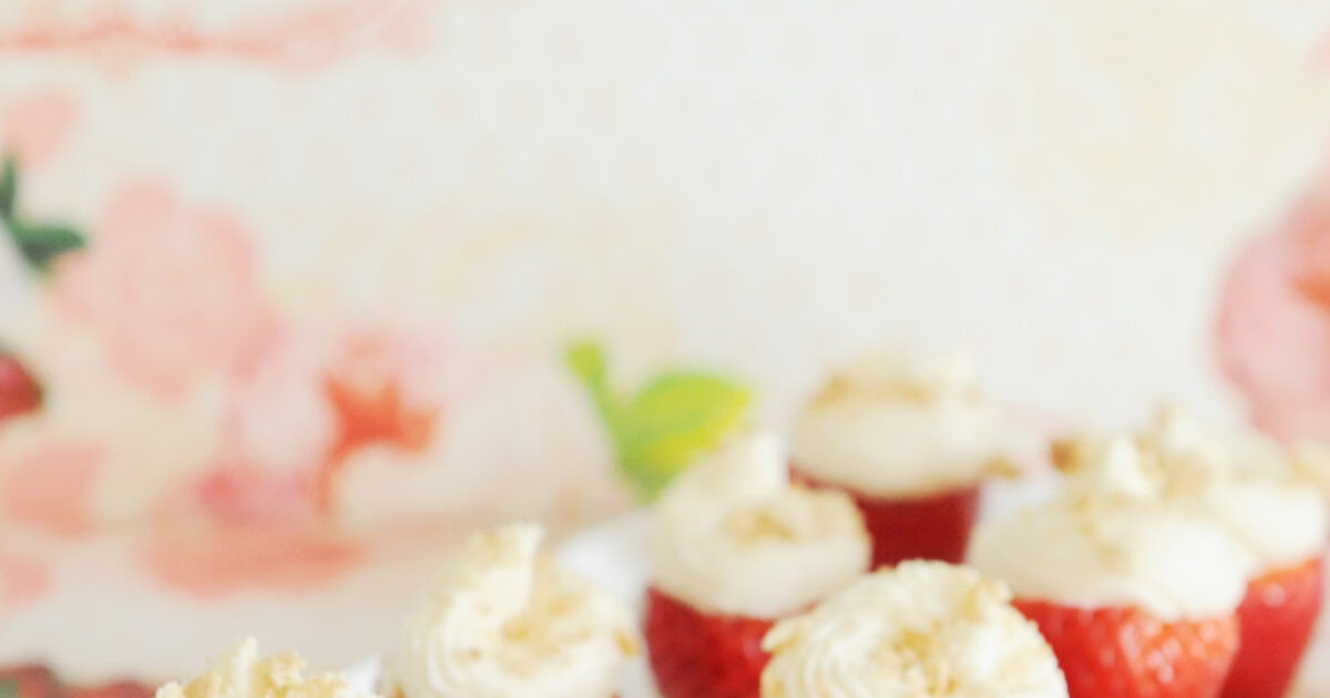 Cheesecake Stuffed Strawberries Are The Cutest Dessert That Even The ...