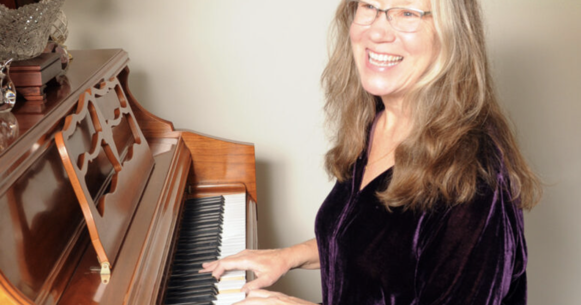 Singer Songwriter Sloan Wainwright Is Hitting All The Right Notes ...